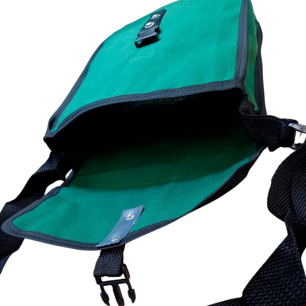 BOLSA A TIRACOLO EM LONA ENCERADA COM ALÇA REGULÁVEL - UNIFRAN